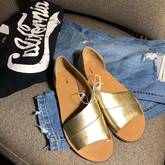 Universal Thread | Shoes | Womens Slide Asymmetrical Sandals Gold ...